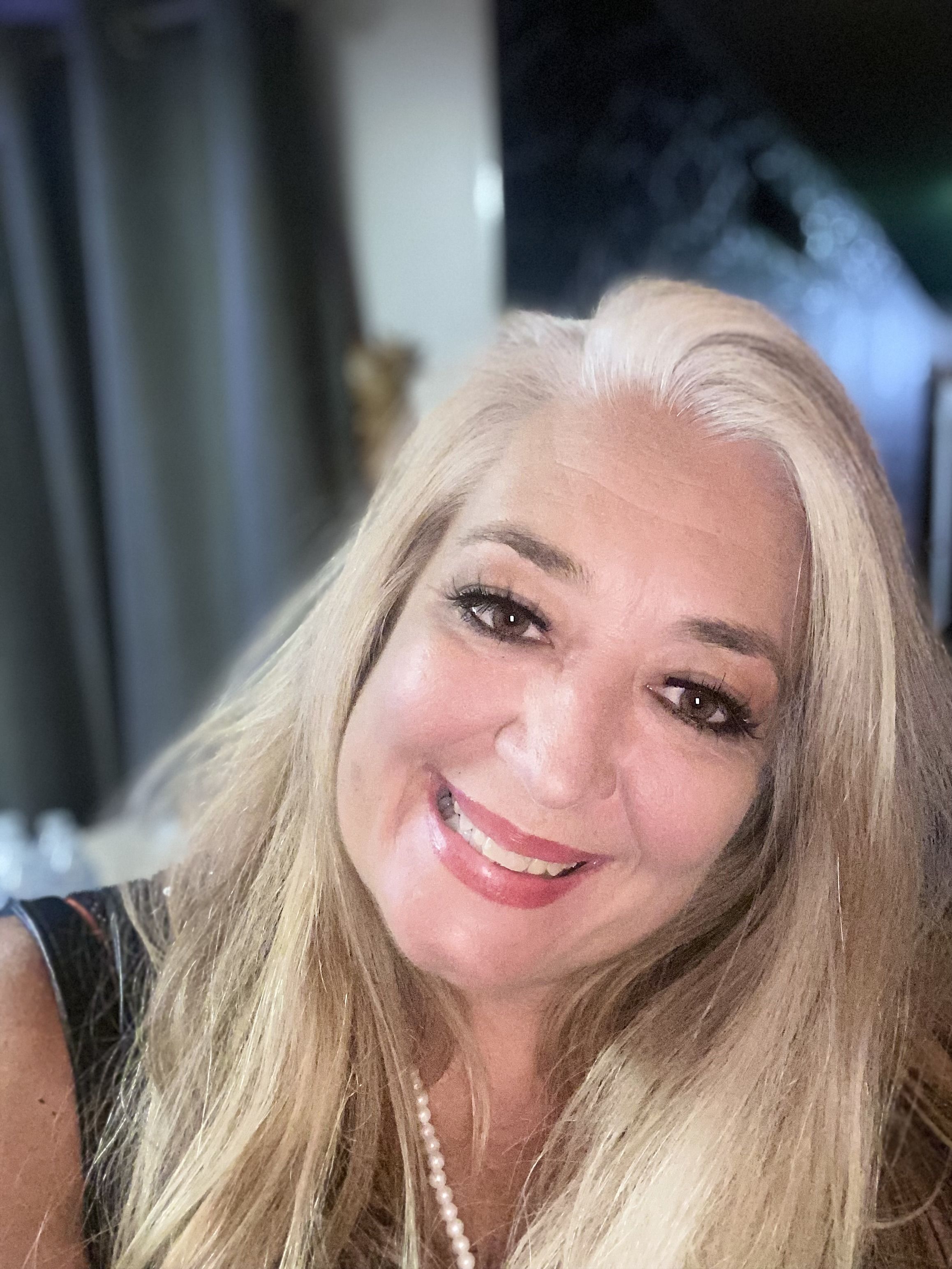 mskim - Professional Cuddler & Snuggle Buddy With Cuddle Companions